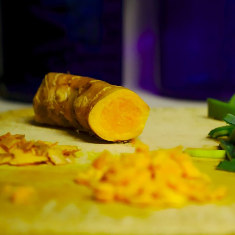 Extracts and Natural Colours - Coralim